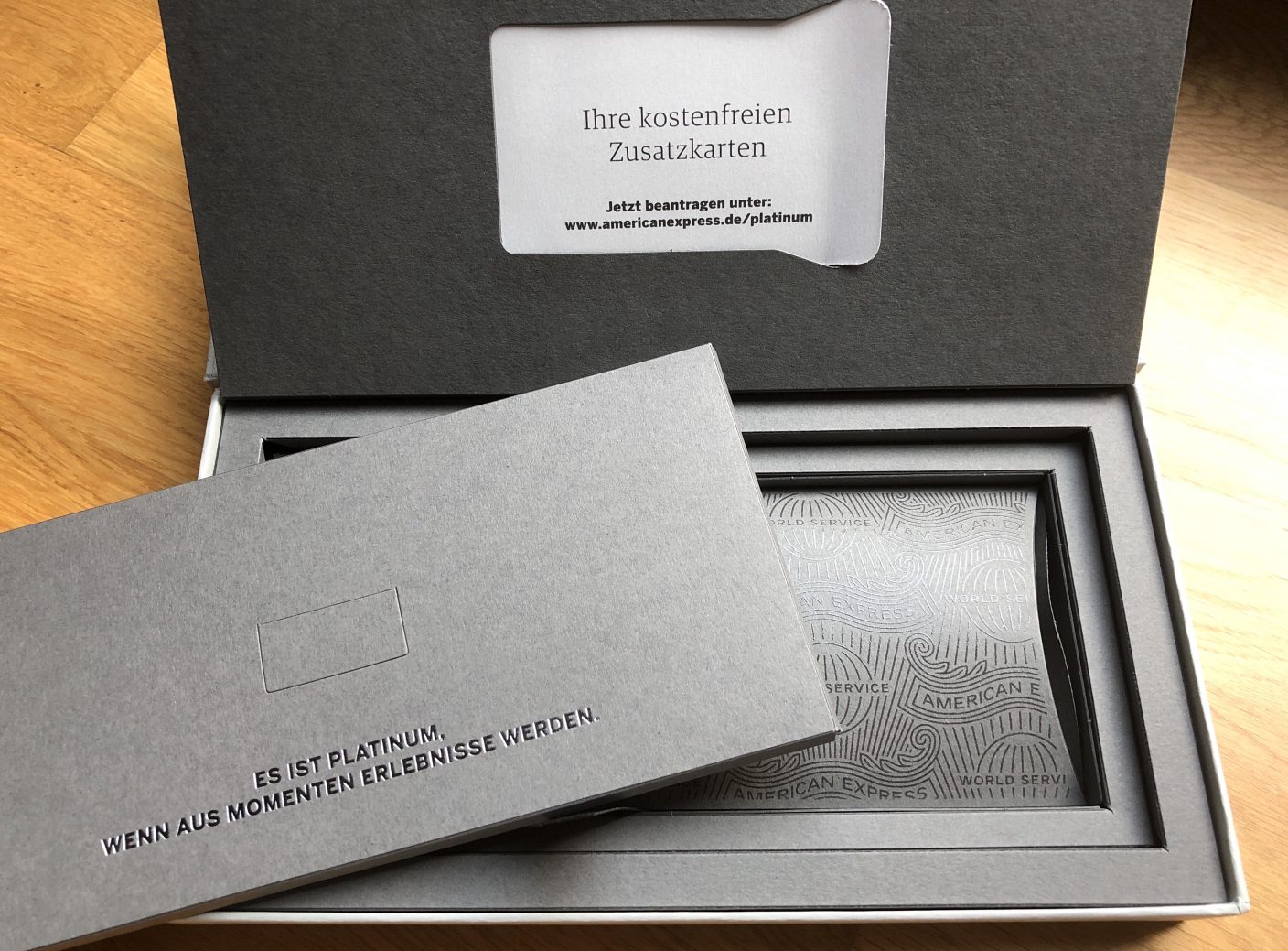 Review – American Express Platinum Welcome Kit • Club Floor