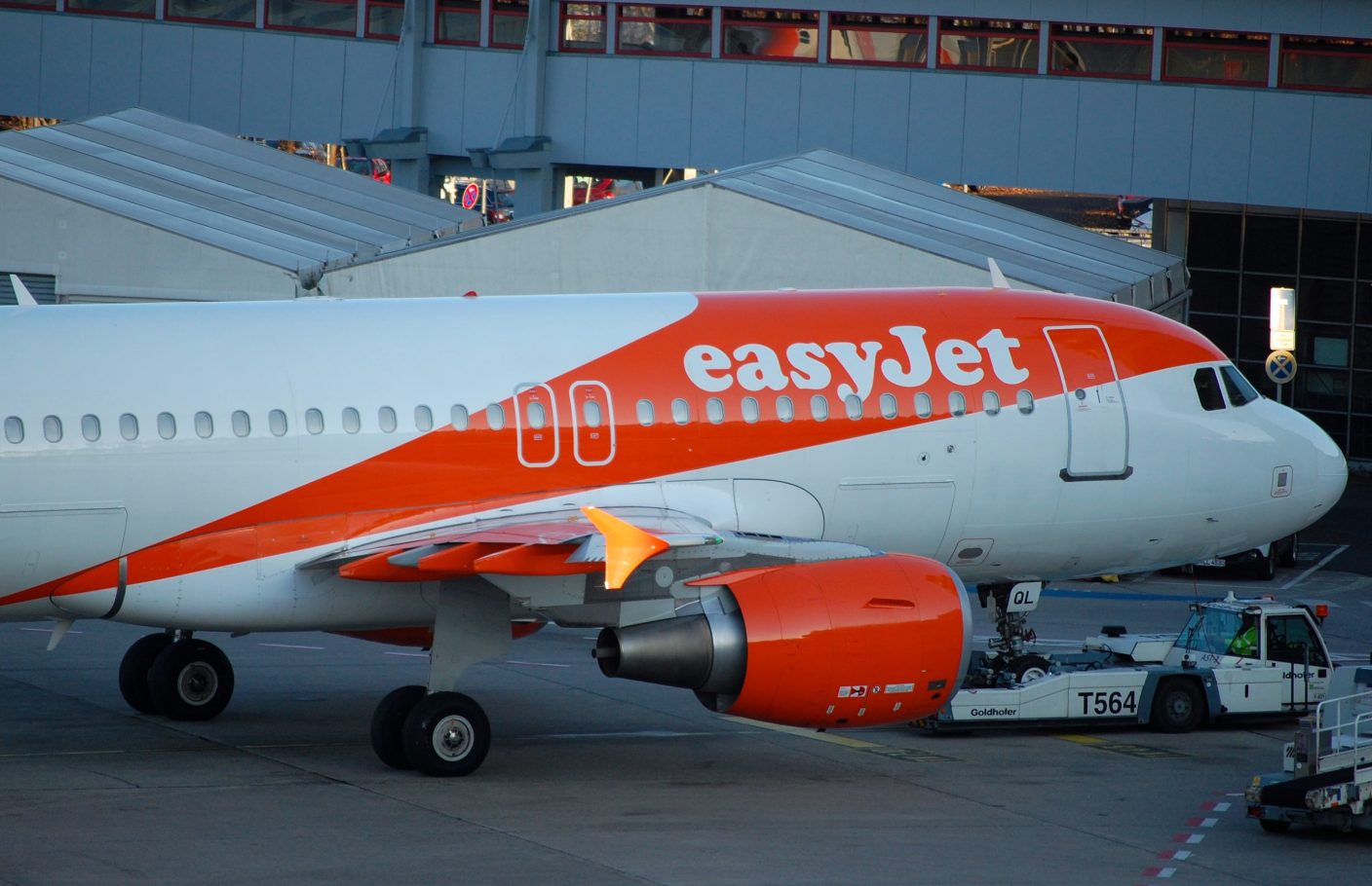 easyJet Plus – Vielflieger Status für 239€ pro Jahr • Club Floor