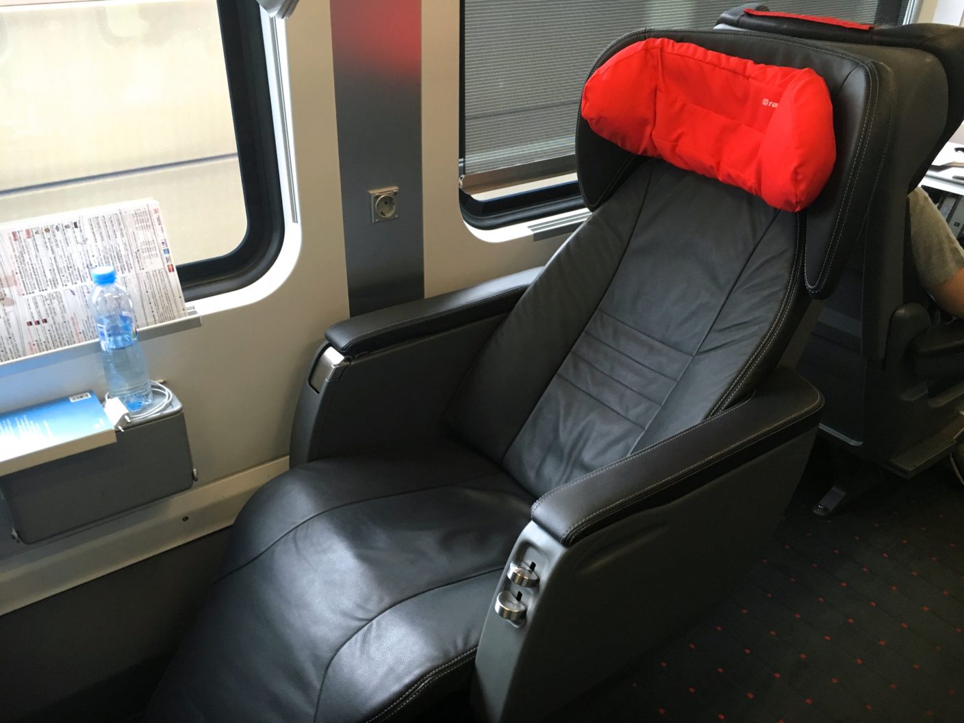 Elegantes Berlin Nach Wien Zug Bildernull